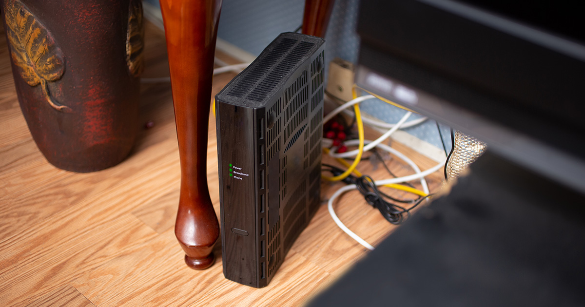 4 Easy Ways to Save Hundreds of Dollars on Your Internet Bill | CableTV.com